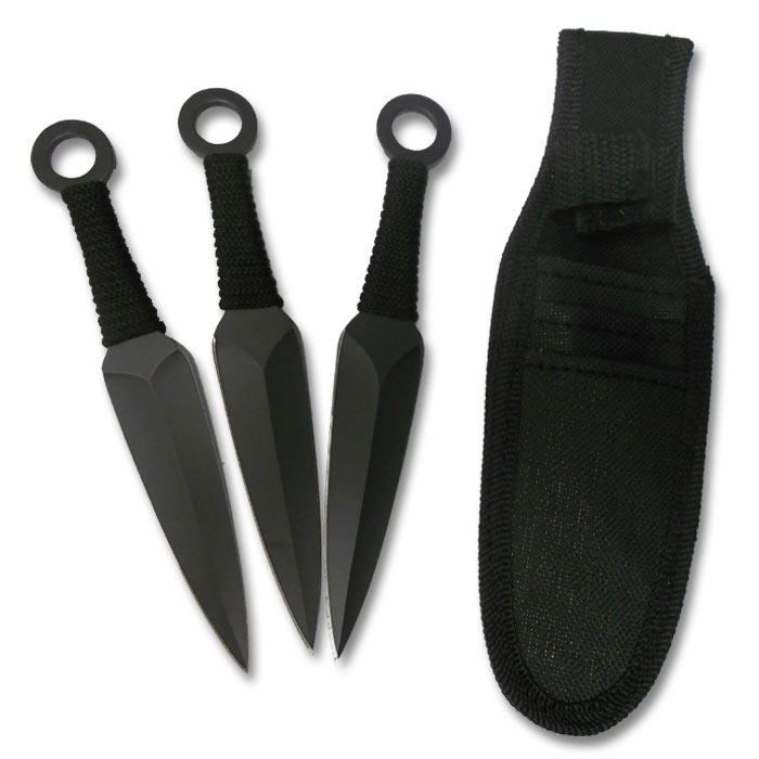 Ninja Throwing Kunai