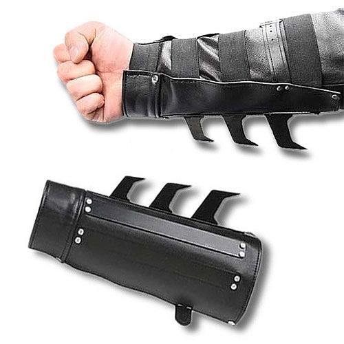 Combat Arm Gauntlets - Bat Fighter Bracer Gauntlets - Ninja Arm Spikes ...
